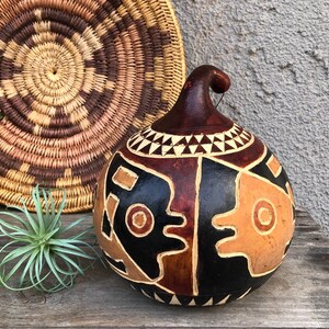 Hand Carved and Painted Ethnic 7.75”T Gourd-faces/masks-beige Brown ...