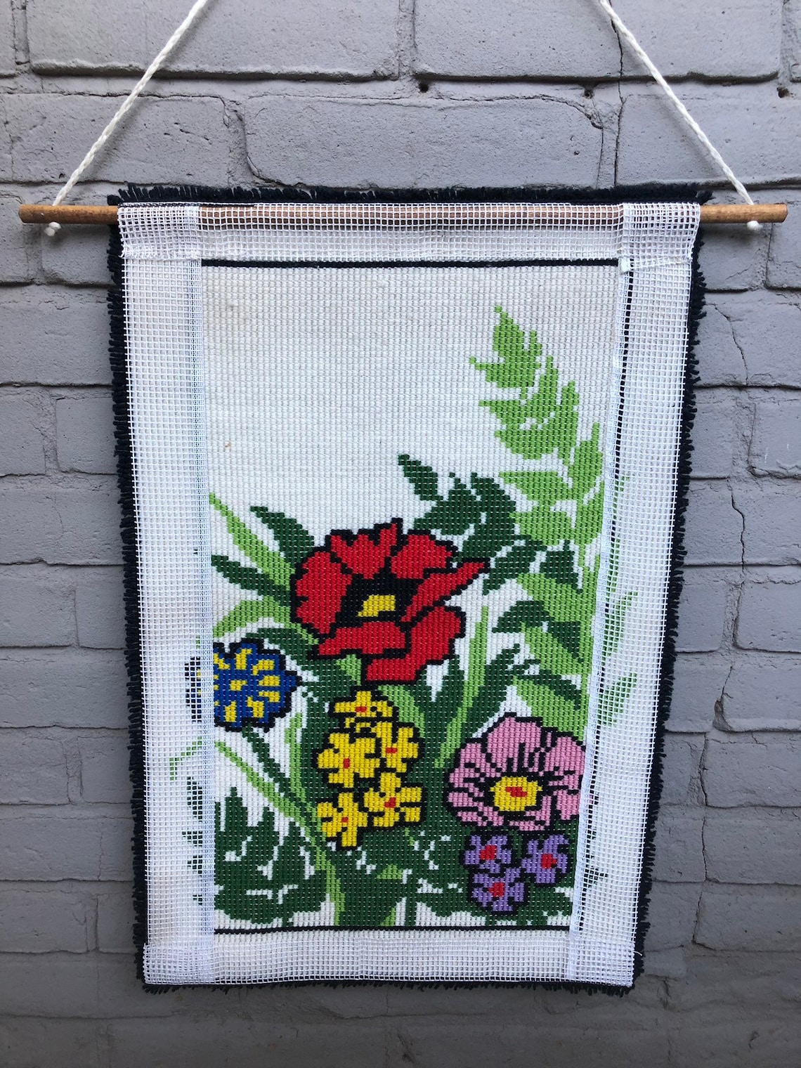 Vintage Latch Hook Decorative Floral Tapestry / Wall Hanging | Etsy