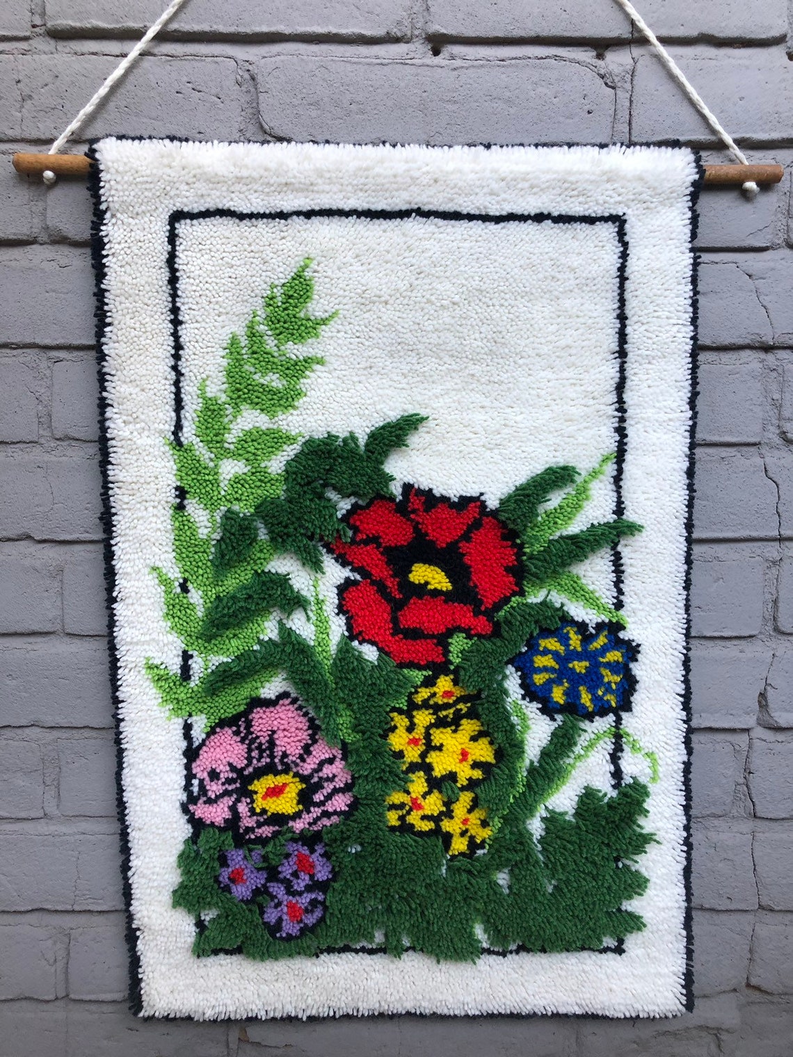 Vintage Latch Hook Decorative Floral Tapestry / Wall Hanging | Etsy