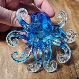 Ocean Blue Sea Shell Octopus With Sand Eyes / Resin Art / Paperweight ...