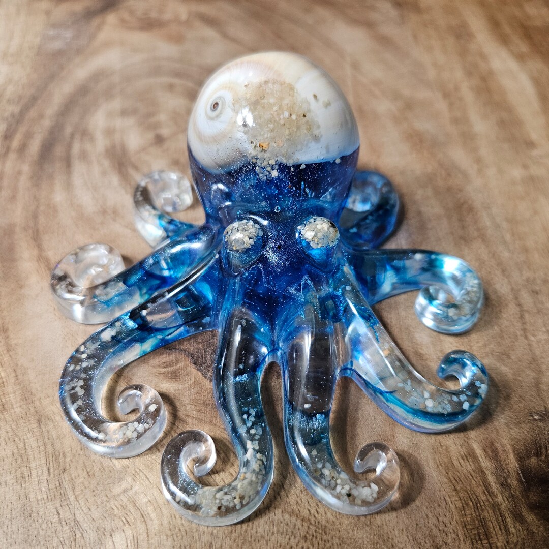 Ocean Blue Sea Shell Octopus With Sand Eyes / Resin Art / Paperweight ...