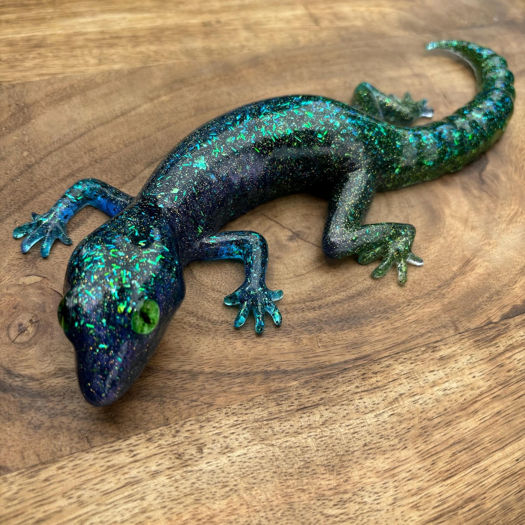 Galaxy Lizard / Lizard Wall Art / Resin Lizard Home Decor / Lizard Art ...