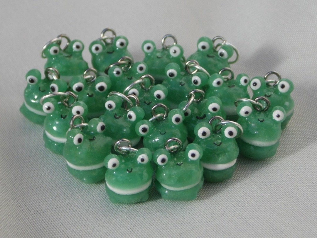 Kawaii Frog Macaron "frogaron" Polymer Clay Charm - Etsy