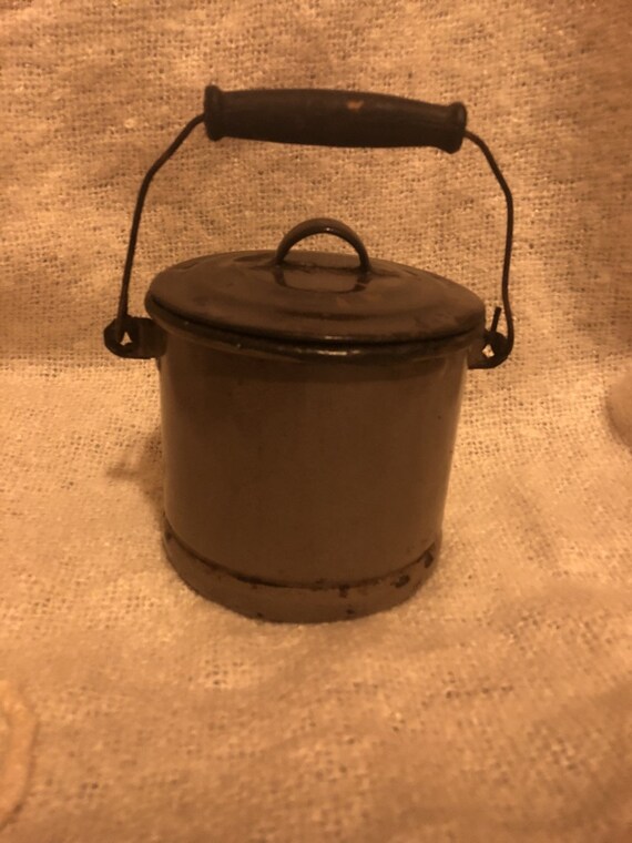 Graniteware Berry Bucket | Etsy