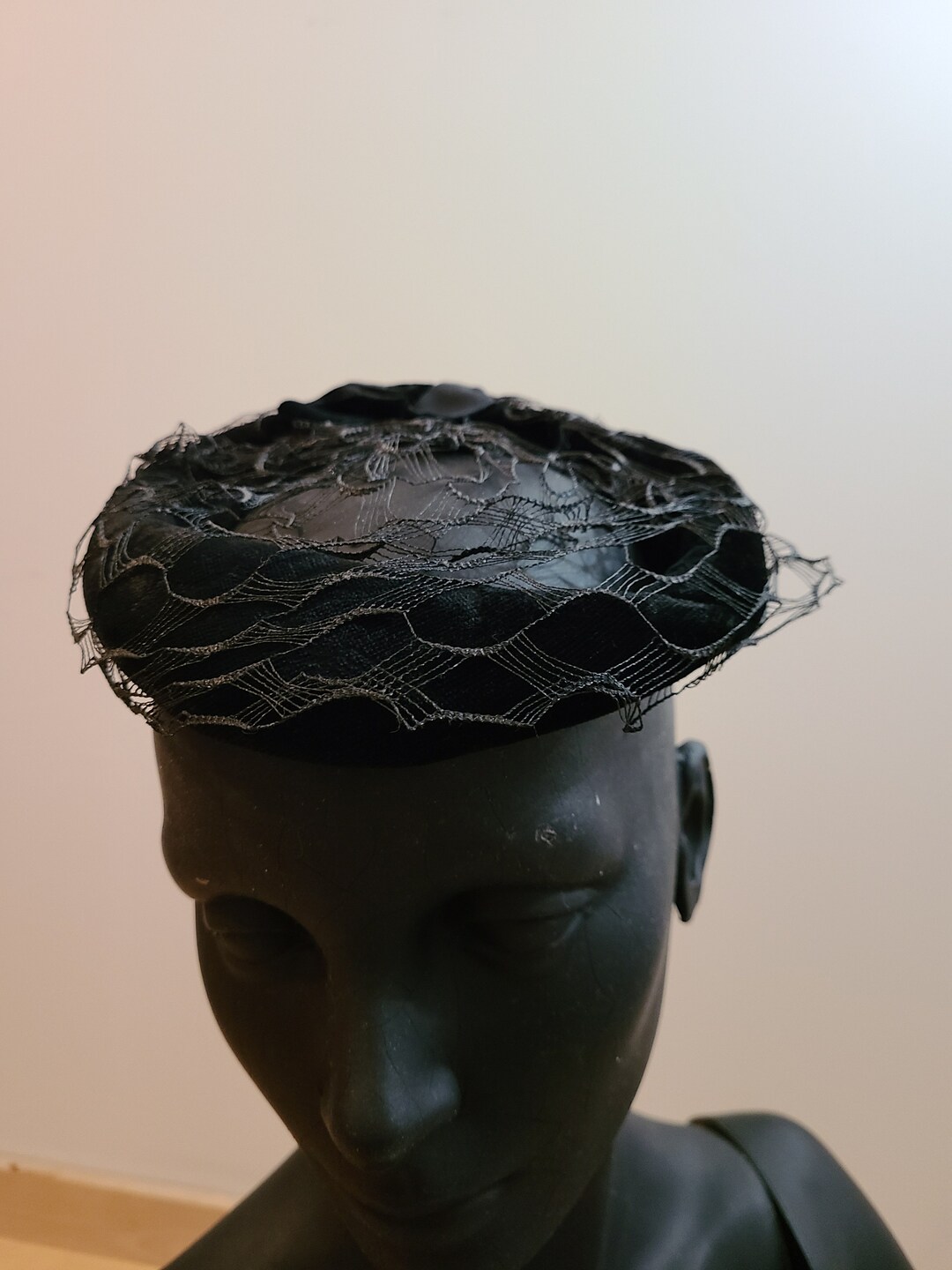 1960 Vintage Black Veiled Velvet Circlet With Intricate Veil - Etsy