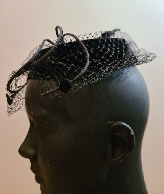 1960 Vintage Black widow spider hat in velvet - Gem