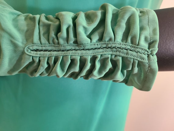 1960 1970 Vintage Kelley Green Evening Gown With Clut Gem