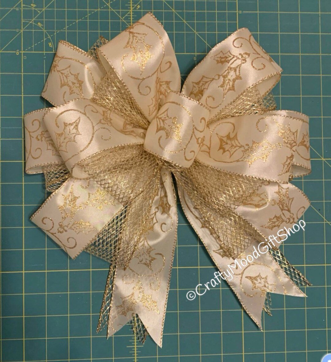 Double Bow. Bow Inside a Bow. Wreath Bow. Gift Bow. Holiday Bow ...