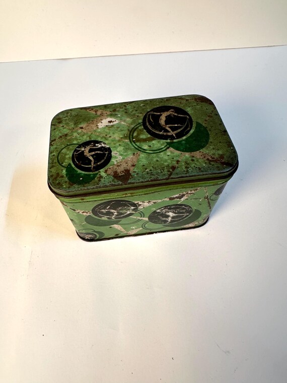 Antique Charm Box, 1929, by the Jacobs Bros. Company - Gem