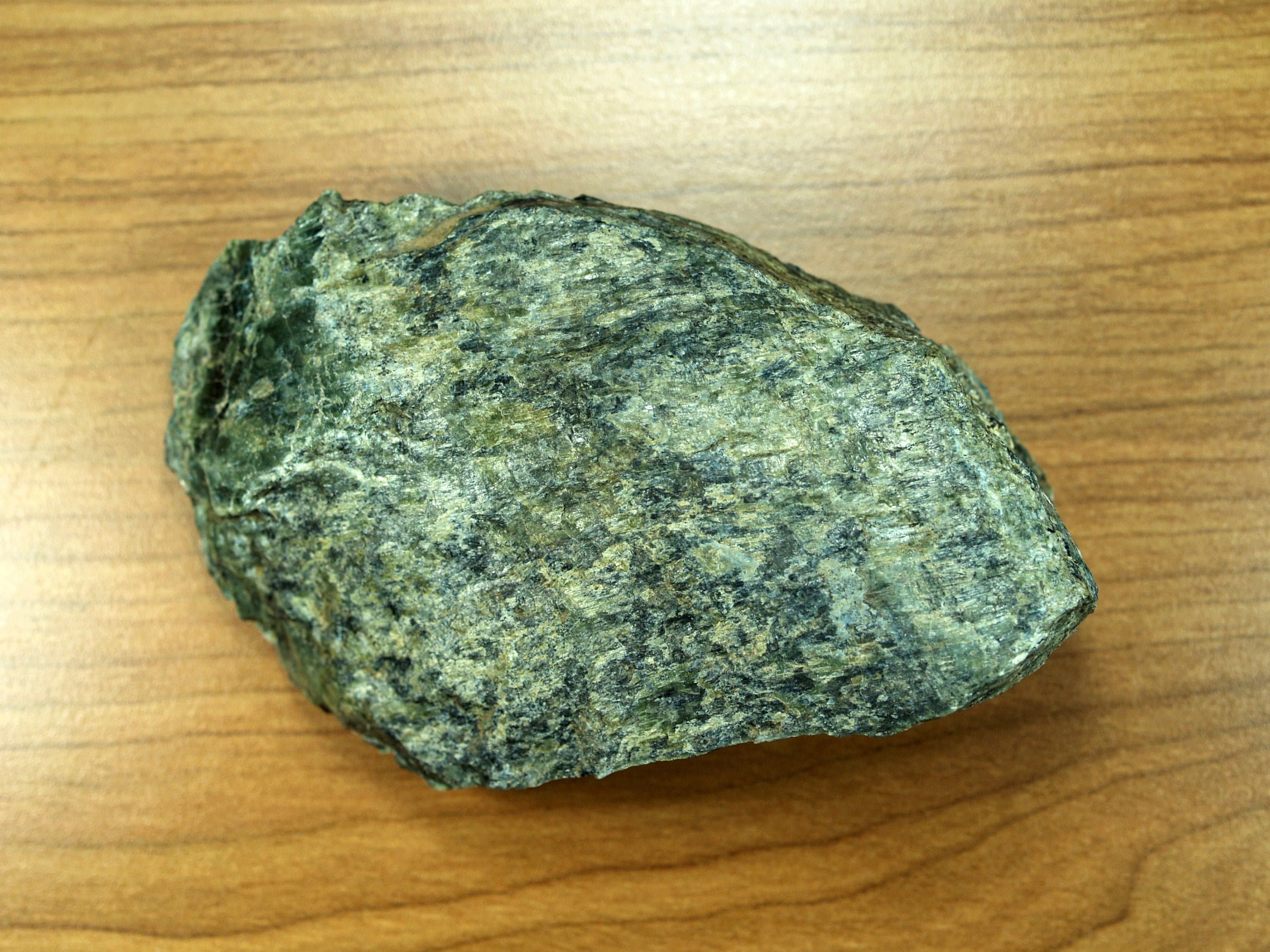 02240 Serpentinite Mineral Specimen 187g Cyprus Troodos | Etsy