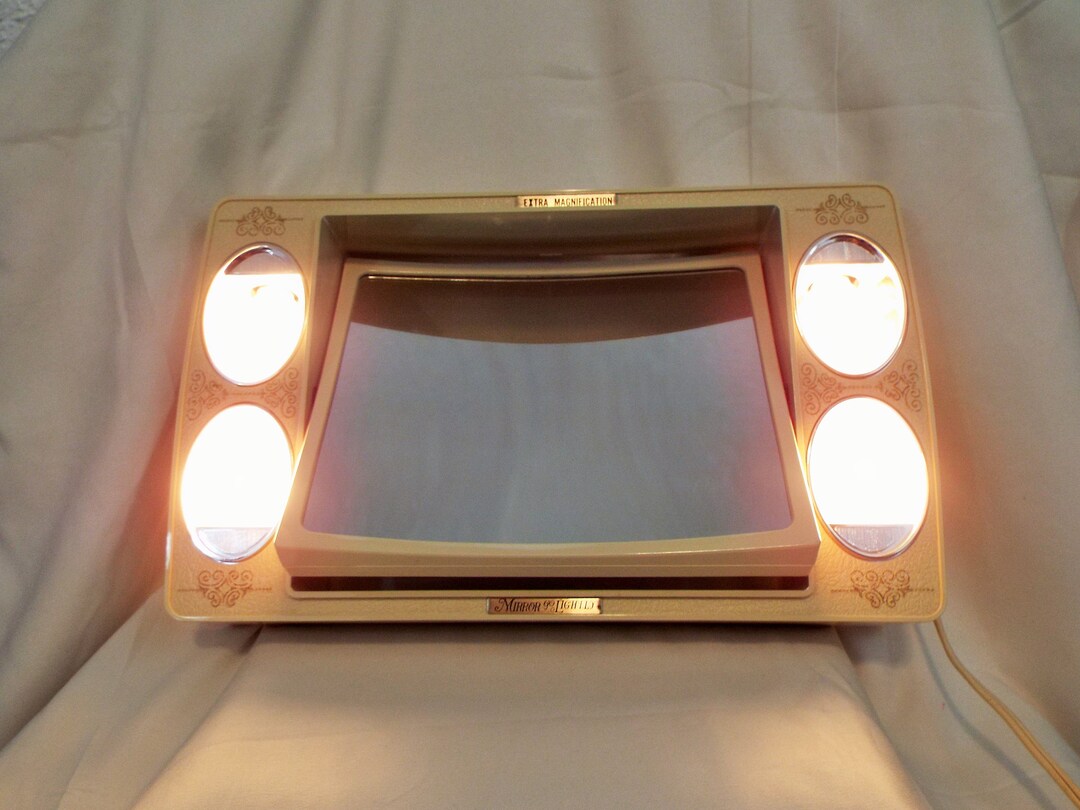 Vintage 70s Mirror Go Lightly Makeup Mirror With Case - Etsy