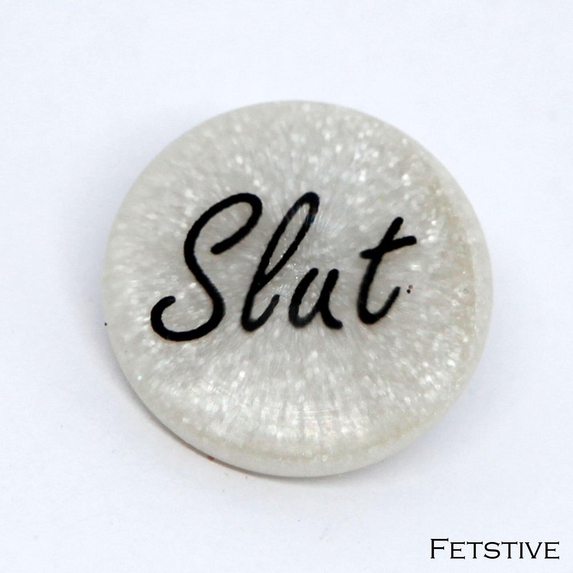 Kleine Slut Pins In Vielen Worten Und Farben Erhältlich Etsy De