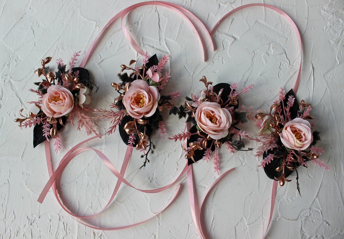 Black ivory rose gold arch flowers Gothic wedding flower | Etsy