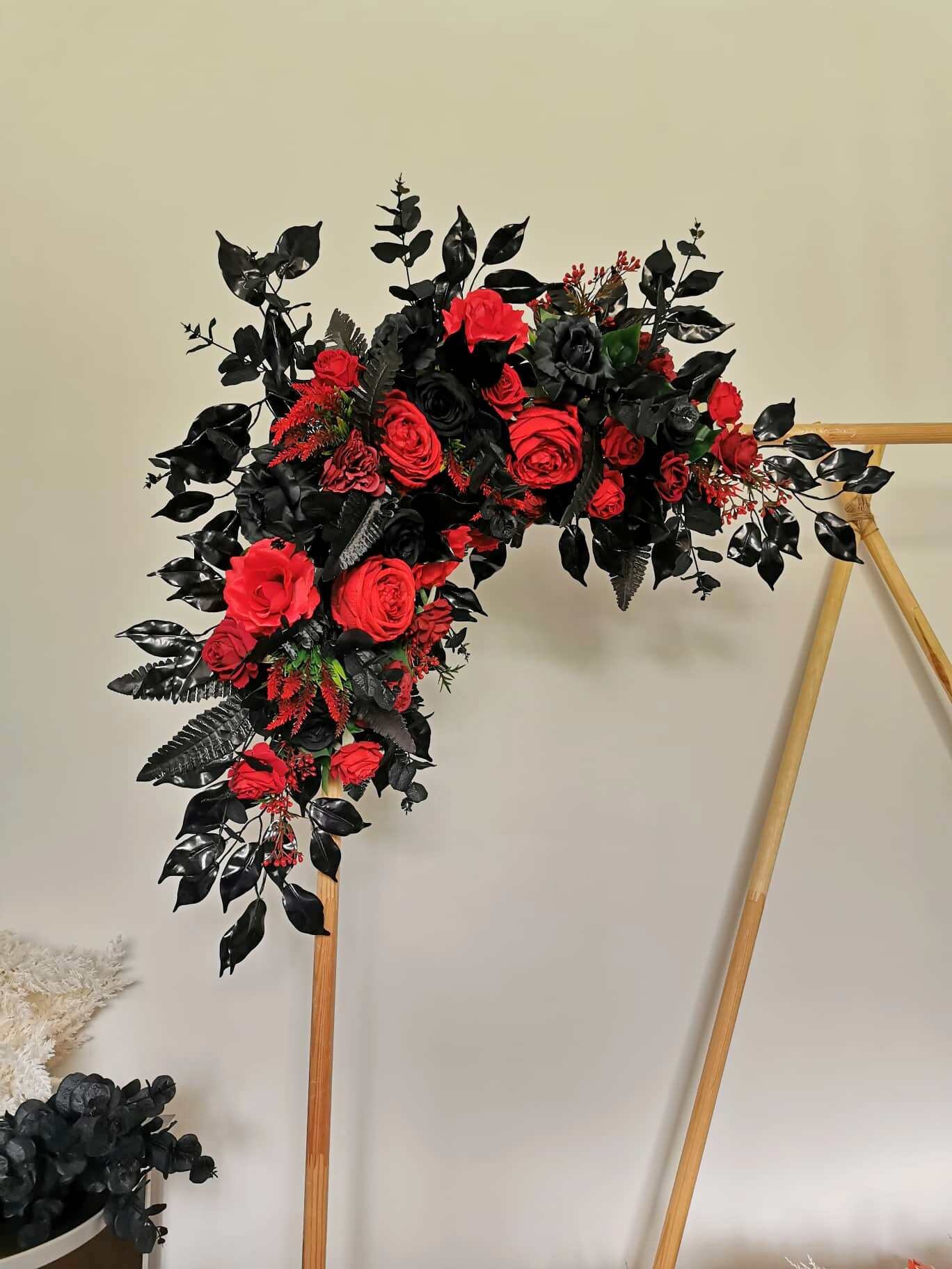 Red black arch swag Gothic wedding arch flowers Halloween | Etsy
