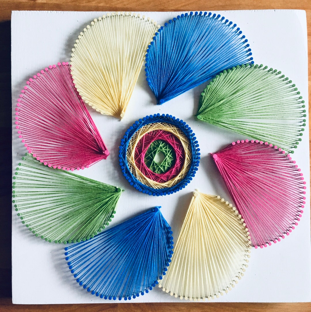 String Art - Round Petal Flower - Etsy