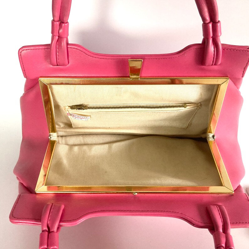 SALE Vintage 60s/70s Faux Leather Dolly Bag in Fuschia Pink by Essell ...