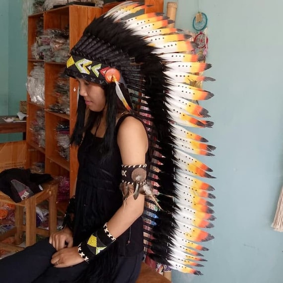 Tocado indio White Orange & Black Feather Warbonnet - Etsy España