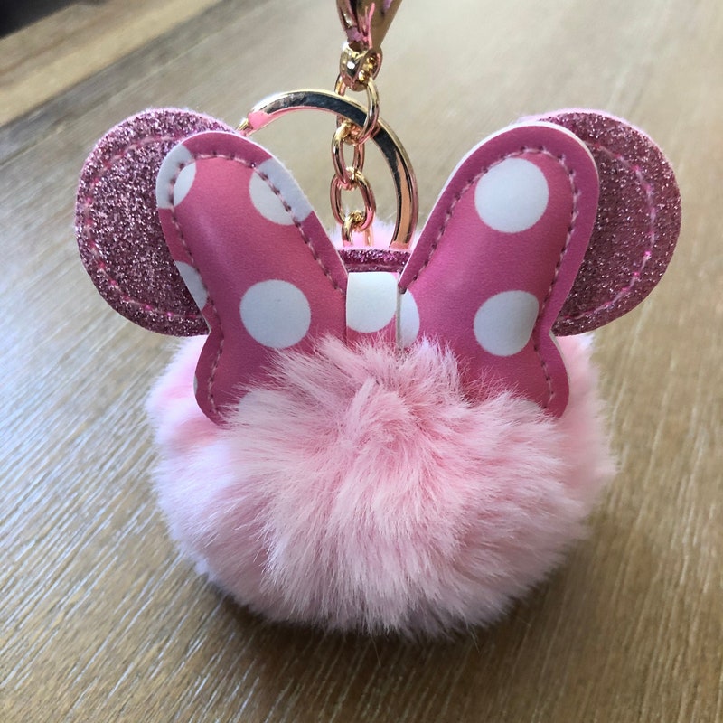 Minnie Mouse Keychain - Etsy
