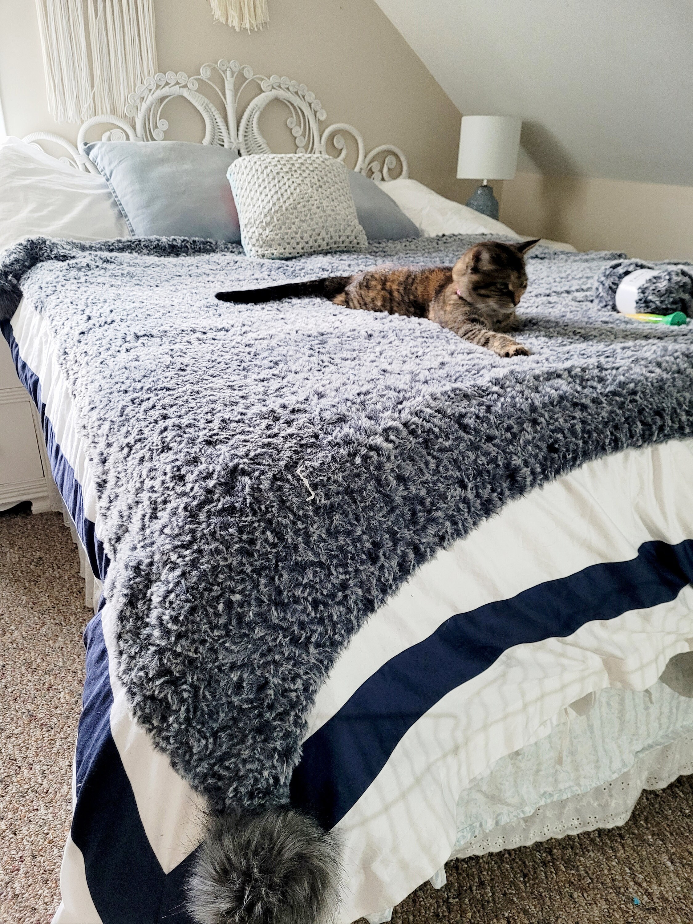 Lutra Fable Fur Blanket - Crochet Pattern - DIGITAL PDF ONLY - Etsy