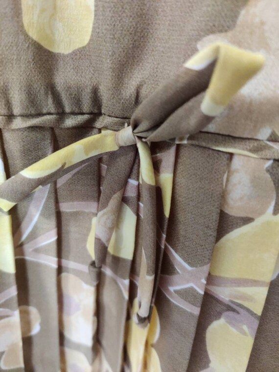 1960s mini dress mod dolly bird brown yellow floral l… - Gem