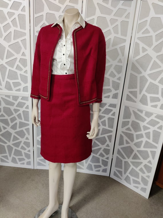 1950s raspberry red soft texture wool suit pencil ski… - Gem