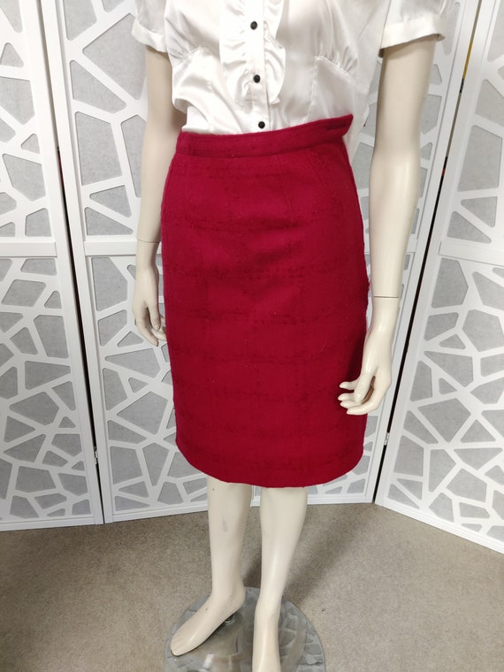 1950s raspberry red soft texture wool suit pencil ski… - Gem