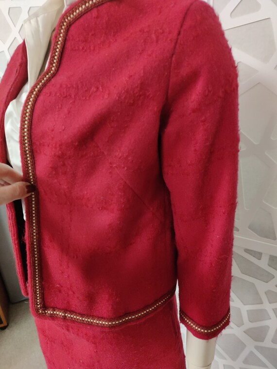 1950s raspberry red soft texture wool suit pencil ski… - Gem