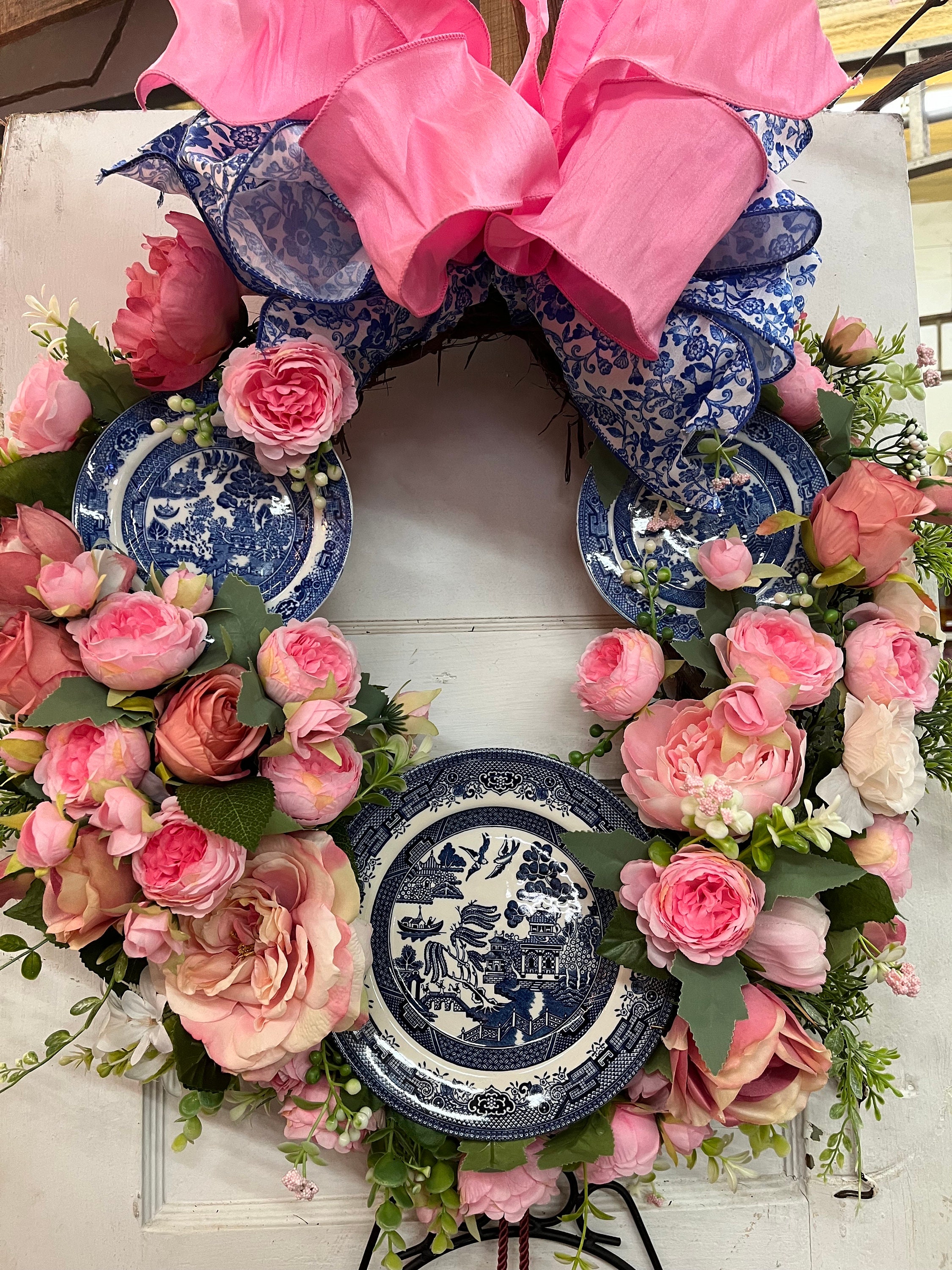 Beautiful Chinoiserie Style Plate Wreath With Vintage Blue Willow ...