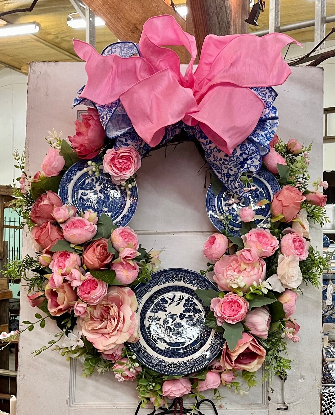 Beautiful Chinoiserie Style Plate Wreath With Vintage Blue Willow ...