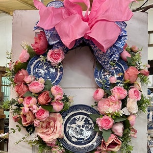 Beautiful Chinoiserie Style Plate Wreath With Vintage Blue Willow ...