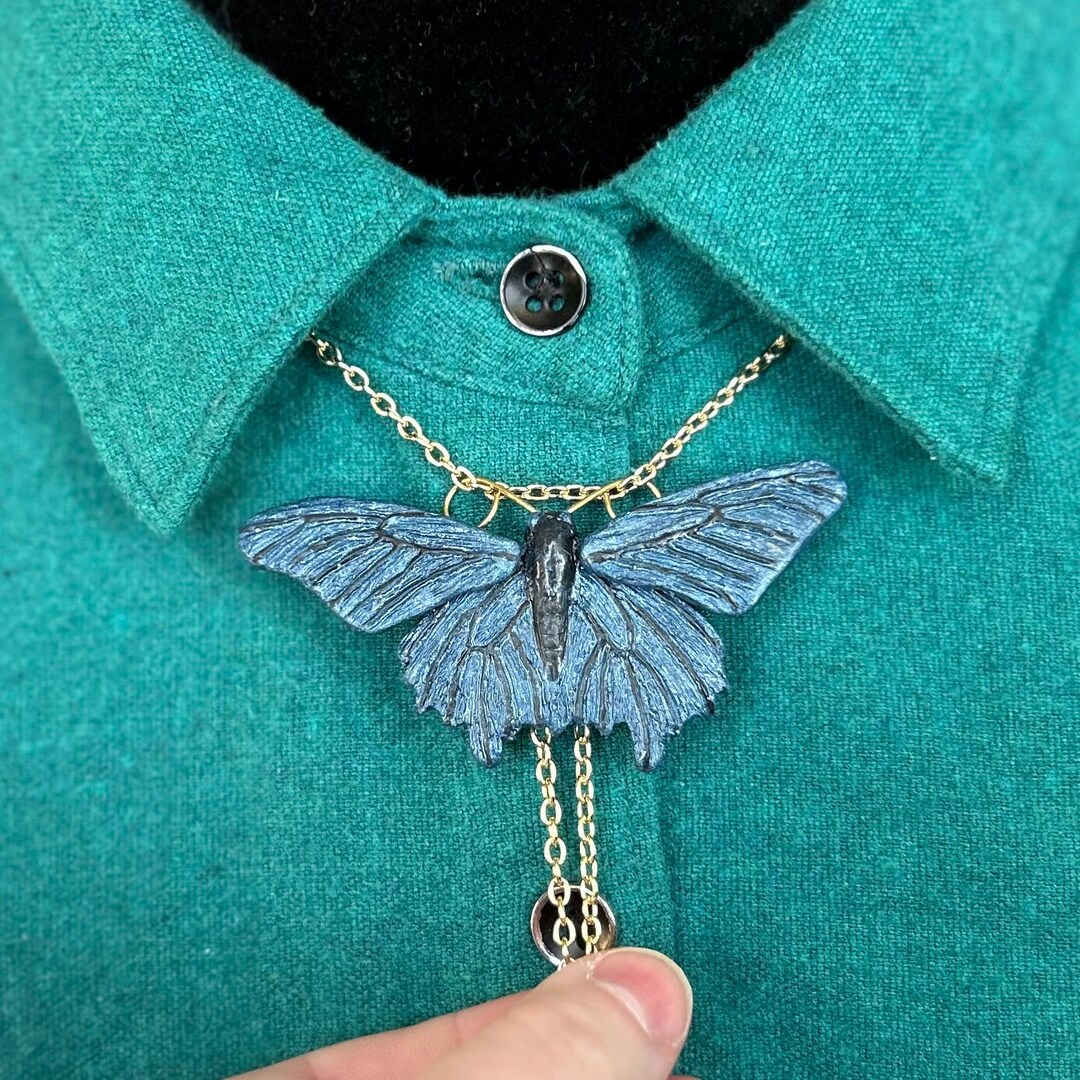 Flapping Butterfly Necklaces! Fluttering Swallowtail Butterfly Fidget ...
