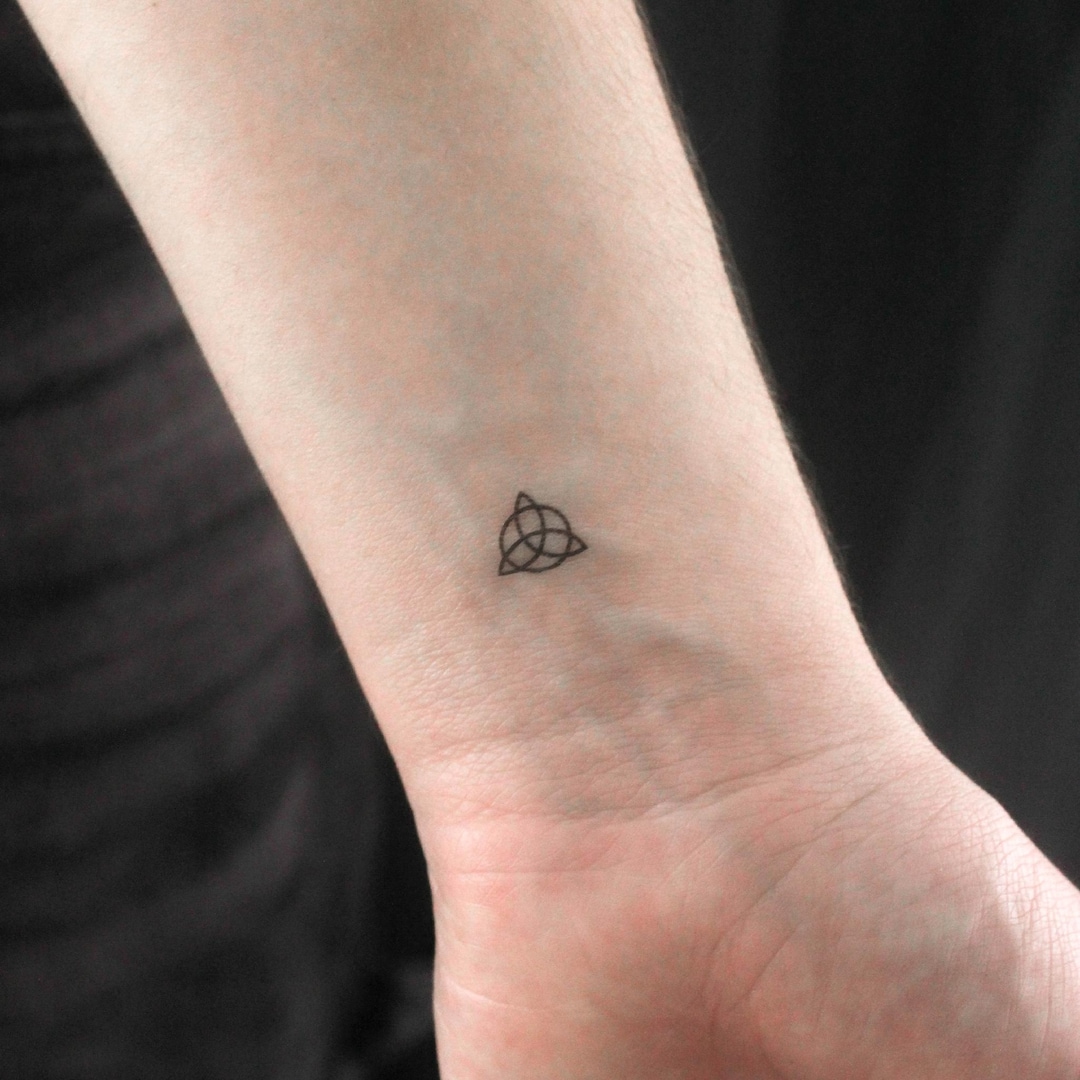 Small Trinity Knot Temporary Tattoo (set of 3) - Etsy
