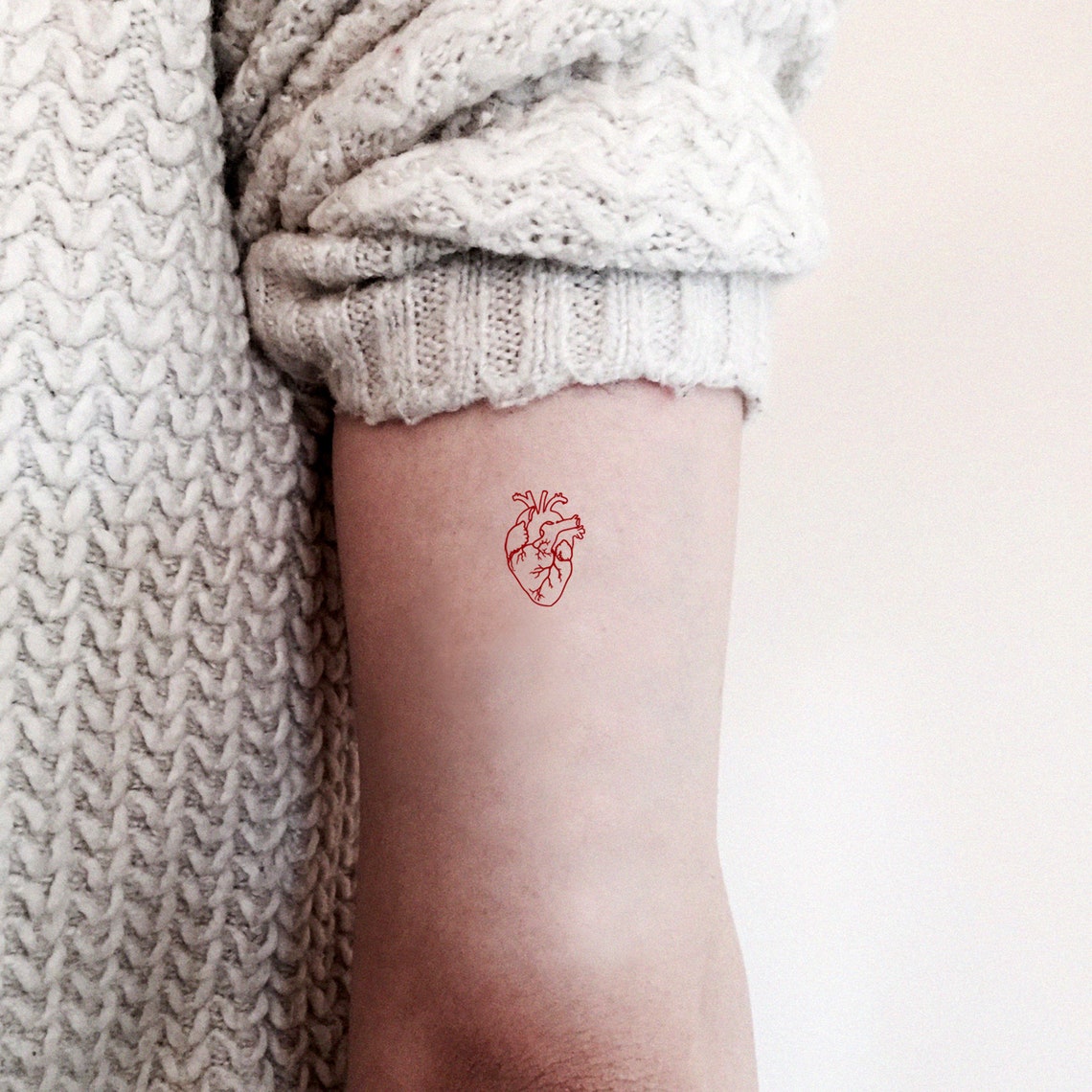 Pequeño corazón anatómico rojo tatuaje temporal conjunto de | Etsy España