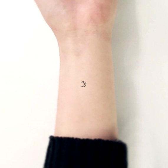 Tiny Moon Tattoos 500+ Best Moon Tattoo Ideas, Designs And Meaning