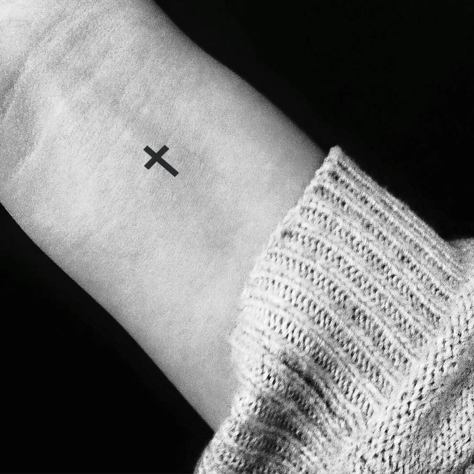 Small Cross Temporary Tattoo Set Of 3 Etsy Canada