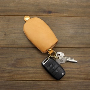 Handmade Leather Car Key Case,personalized Leather Car Keychain,leather ...