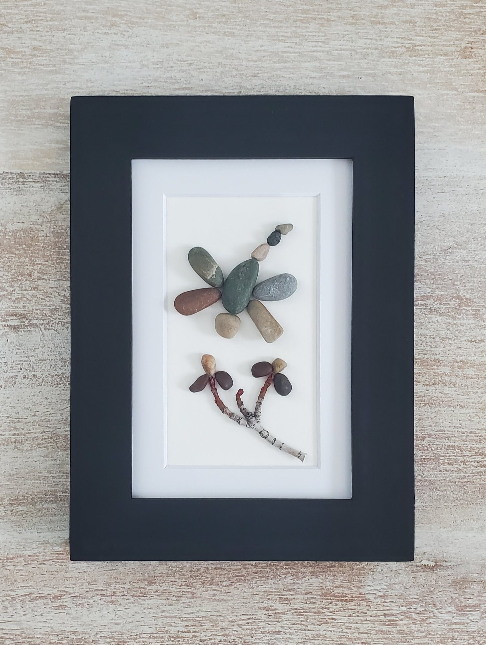 Handmade Pebble Art Blossoms and Dragonfly, Rock Art Animals, Flowers ...