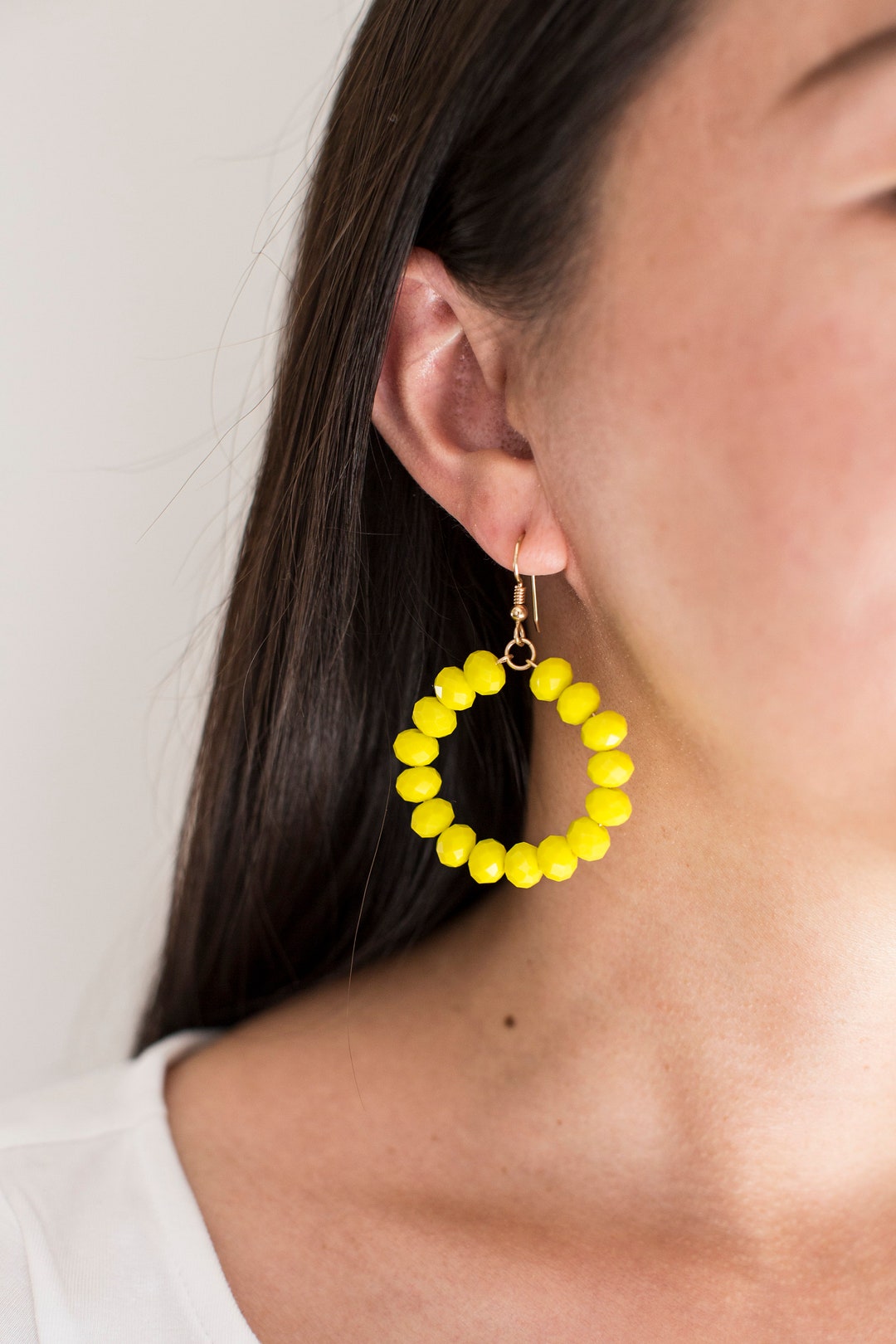 Pendientes de aro amarillo / pendientes divertidos / pendientes de aro ...