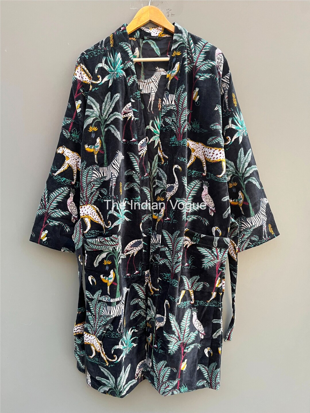 Black Jungle Print Velvet Kimono Robes, Morning Tea Velvet Coat ...