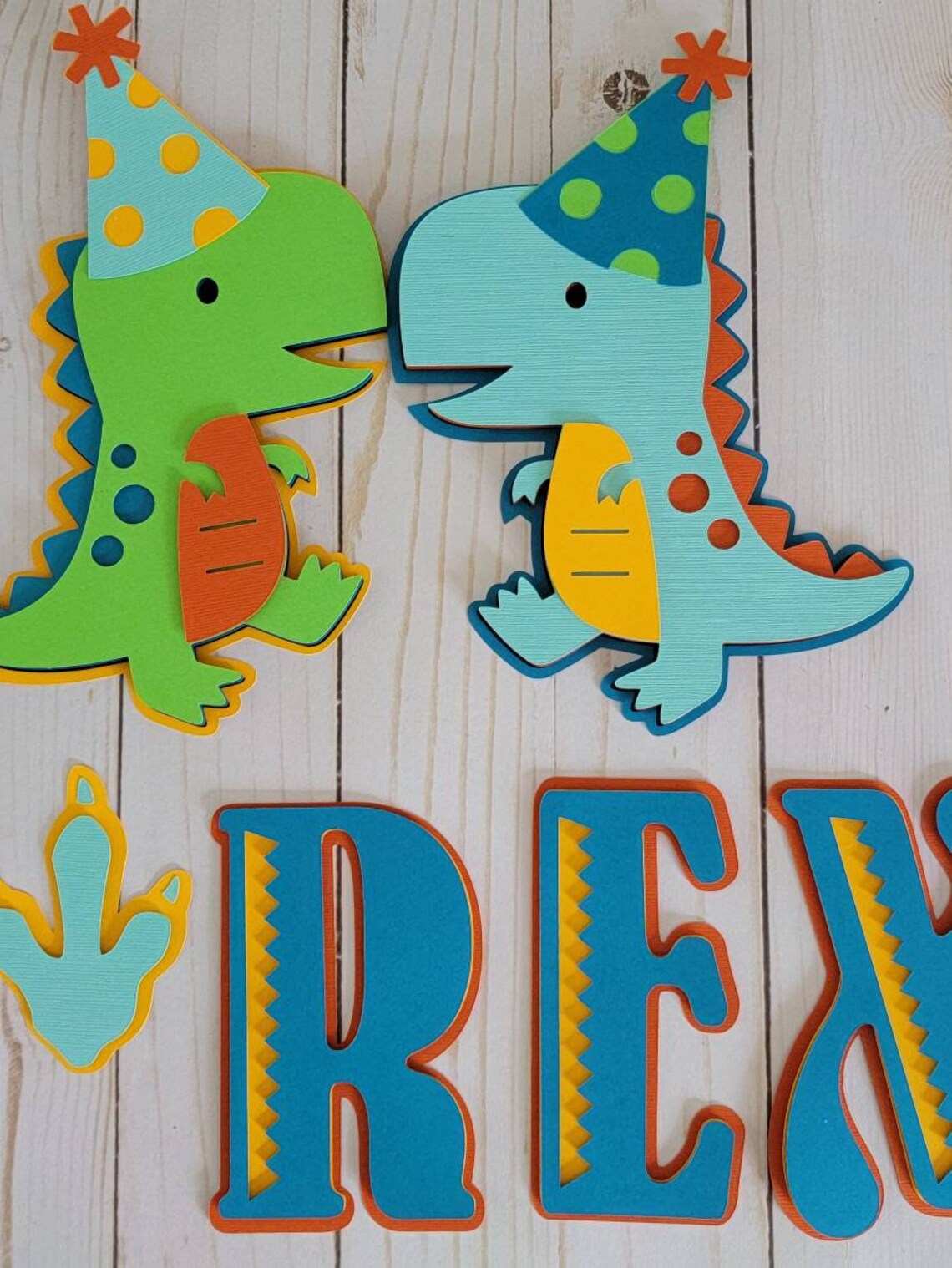 3 Rex Banner in Daxton | Etsy