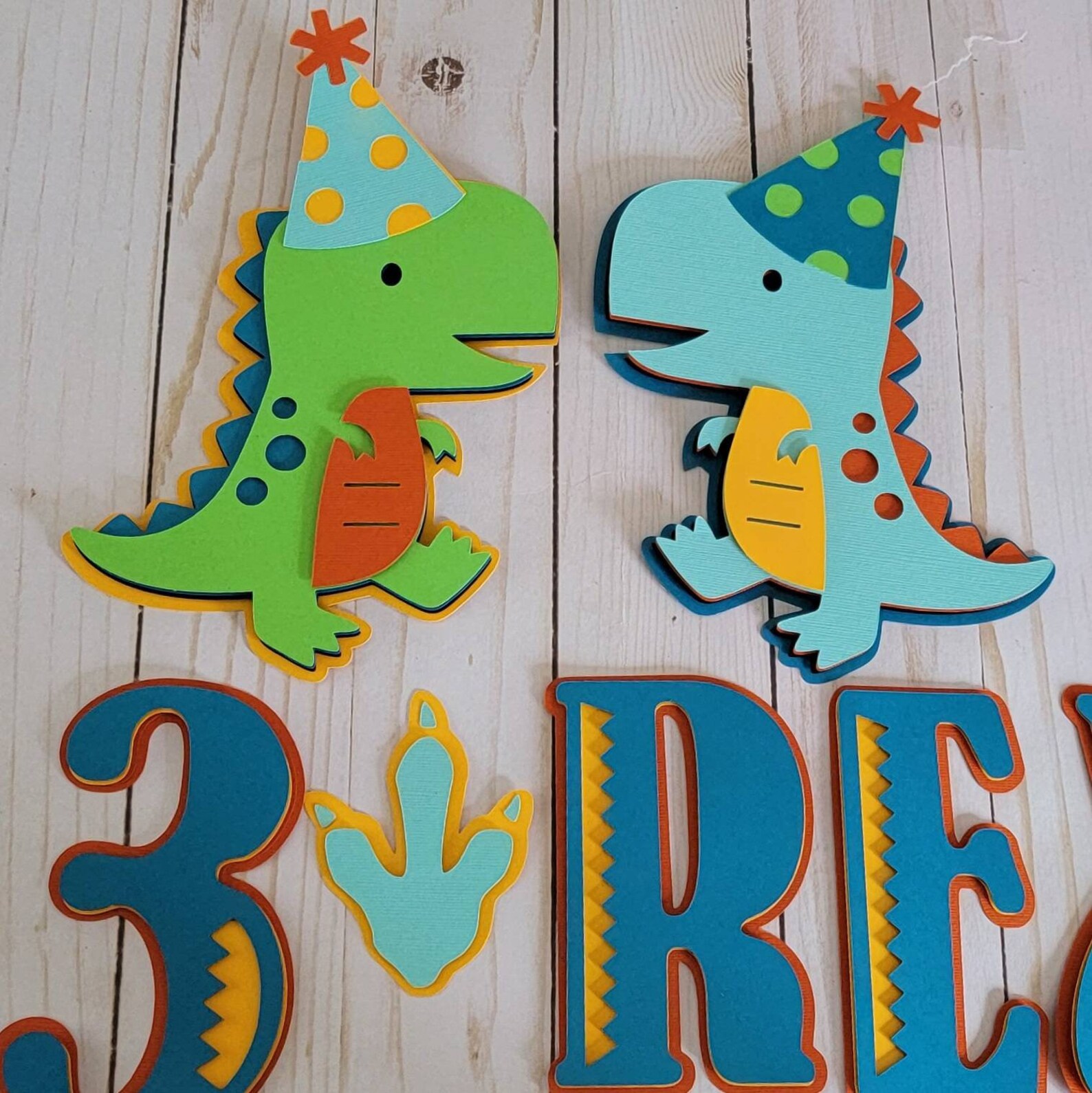 3 Rex Banner in Daxton | Etsy