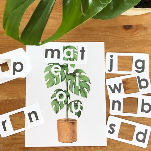 Printable Montessori Vowel Tree - Etsy