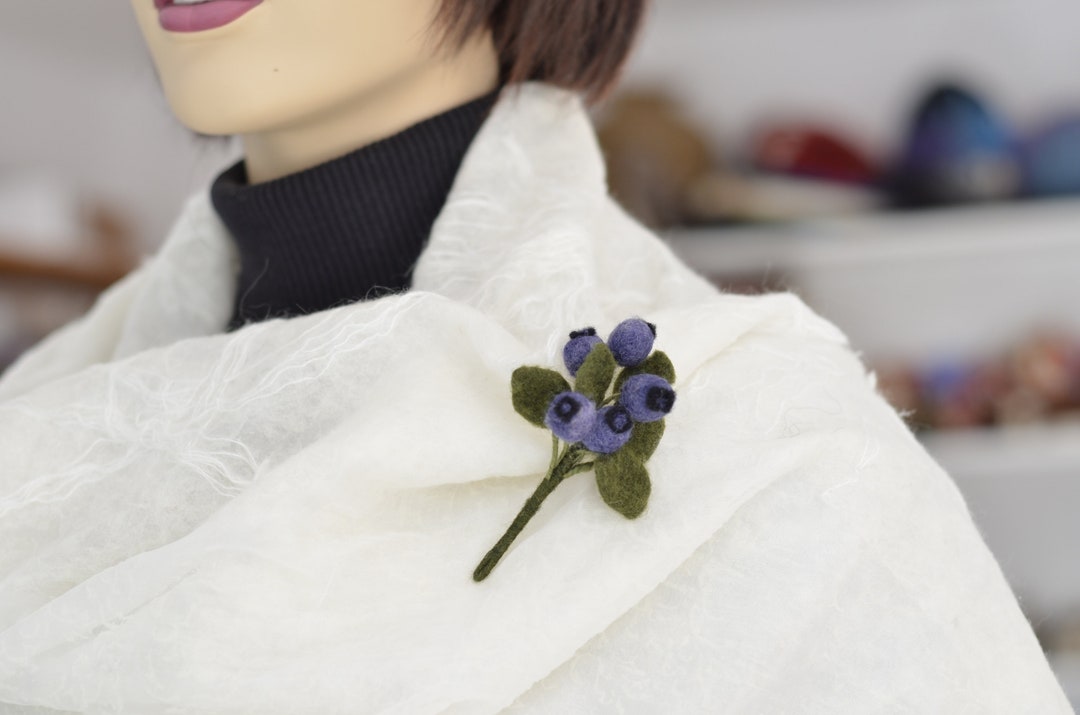Needle Felt Blueberry Brooch, Blueberry Pin, Summer Accessory - Etsy