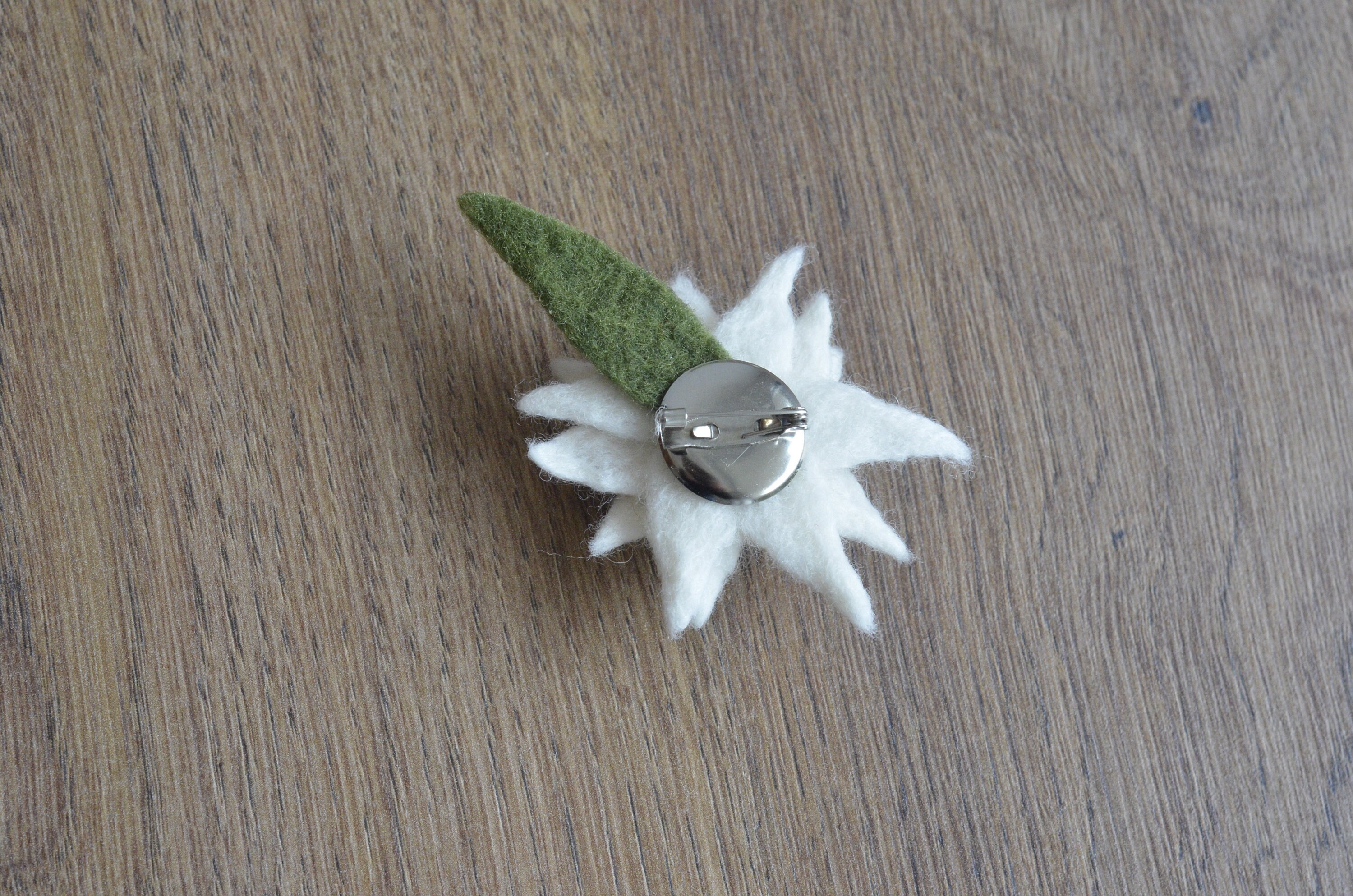 Small Felt Edelweiss Brooch Flowers, Alpine Hat Pin, Edelweiss ...