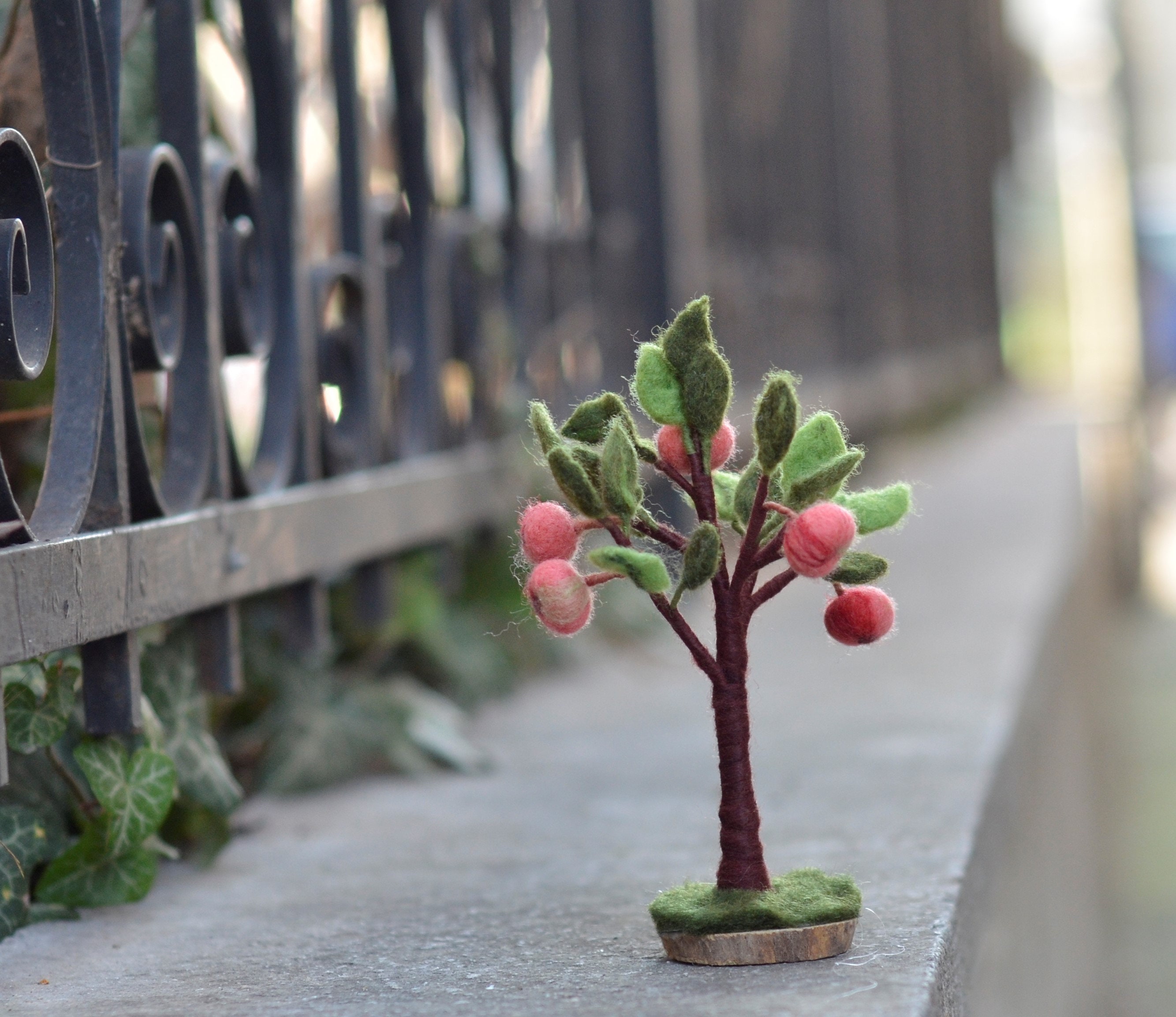 Small or Big Felt Decorative Apple Tree Art Decoration Gift - Etsy