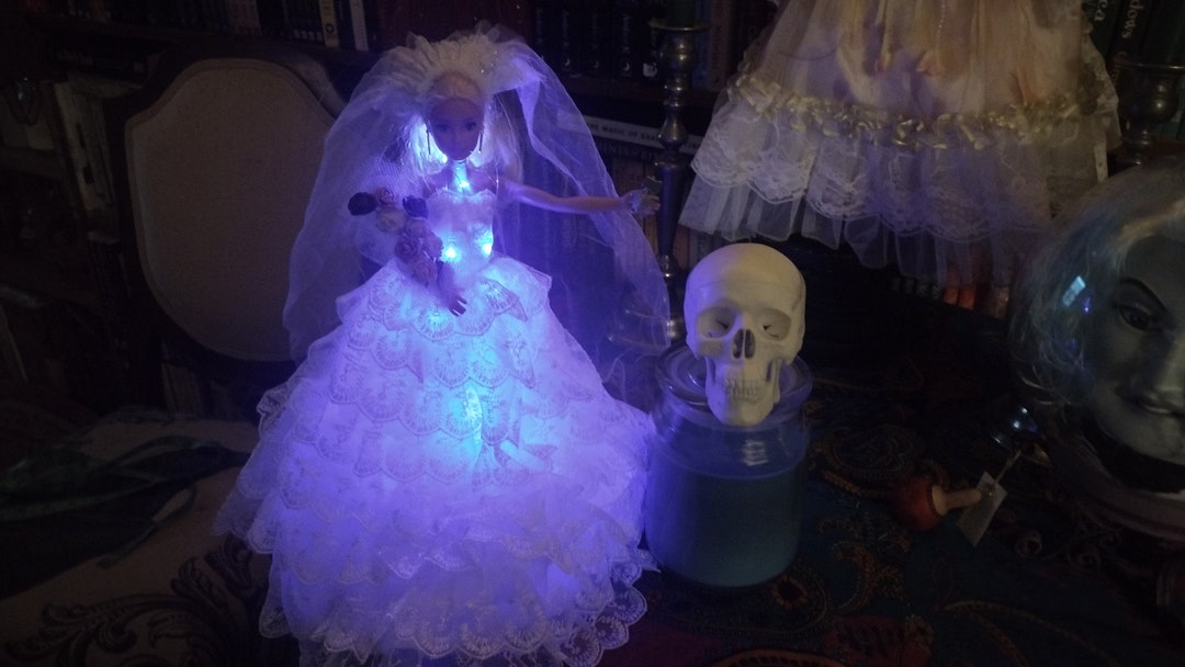 Lady Luna Leota-the Ghostess With the Mostest-ghost Hostess Bride ...