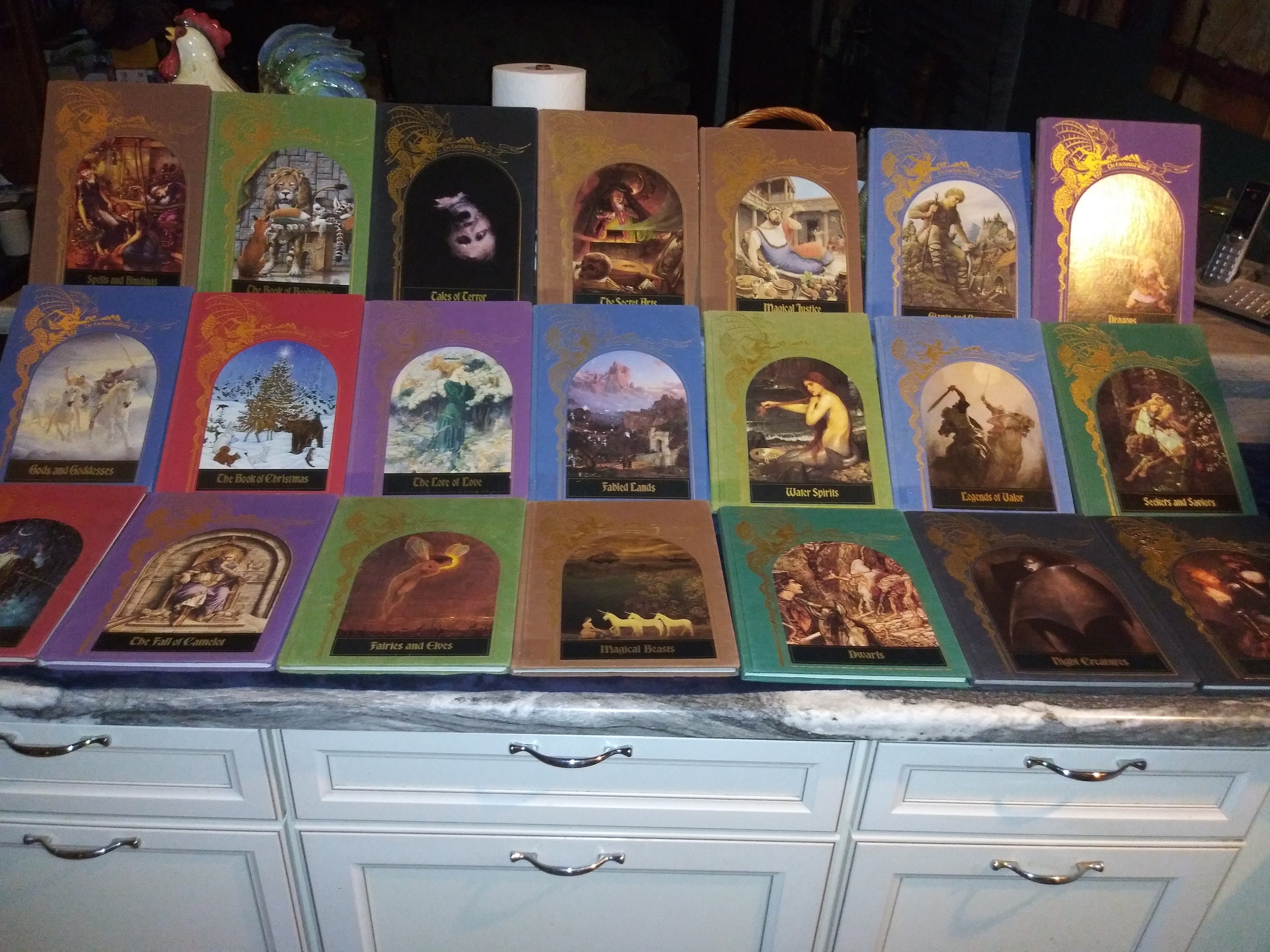 The Enchanted World Books-vintage-large Gorgeous Cloth - Etsy