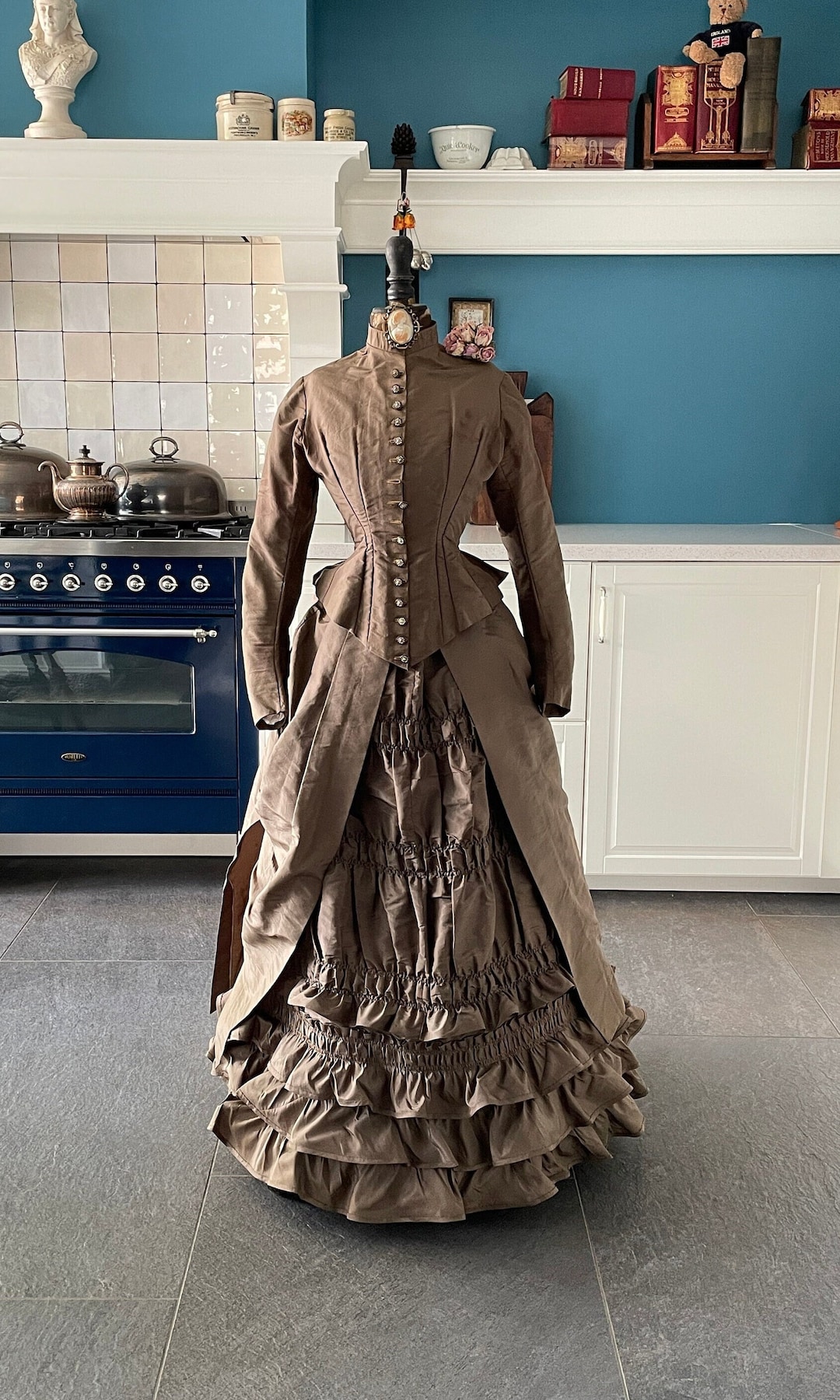 Antique Victorian 1880s Bustle Dress Basque Silk 3-pc Silk Tafetta. the ...