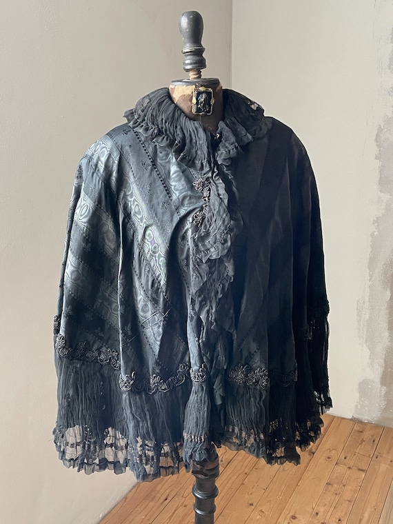Antique Victorian Black Silk Beaded Cape Cloak 1880s.… - Gem