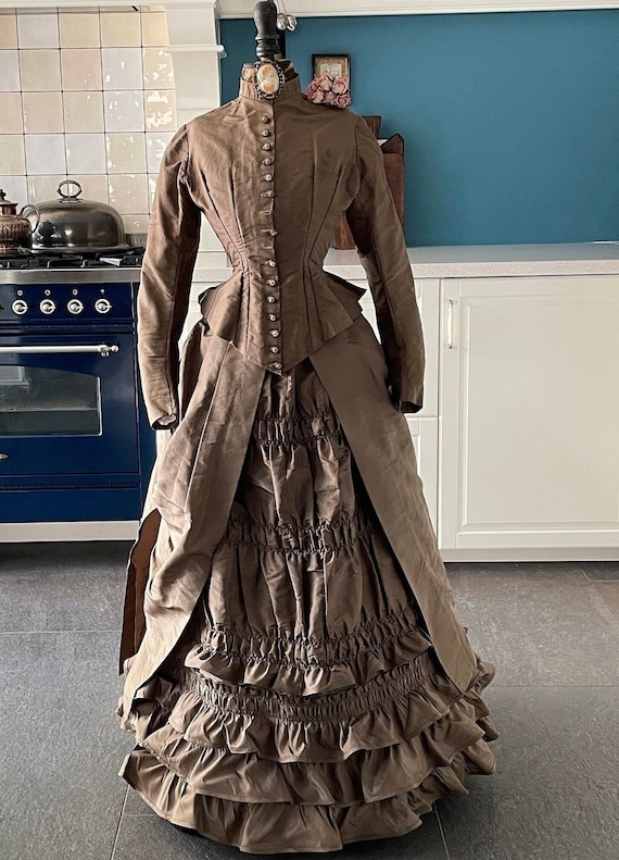 Antique Victorian 1880s Bustle Dress Basque Silk 3-pc… - Gem